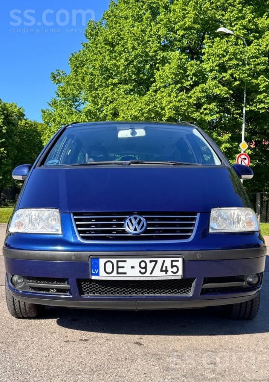 Zils Volkswagen Sharan 2006 Rīga, ar dzinēja tilpumu 2.00 L un nobraukumu 300 tūkst. km par 3600 €, foto 4 vietnē AUTOMOTO.COM.LV