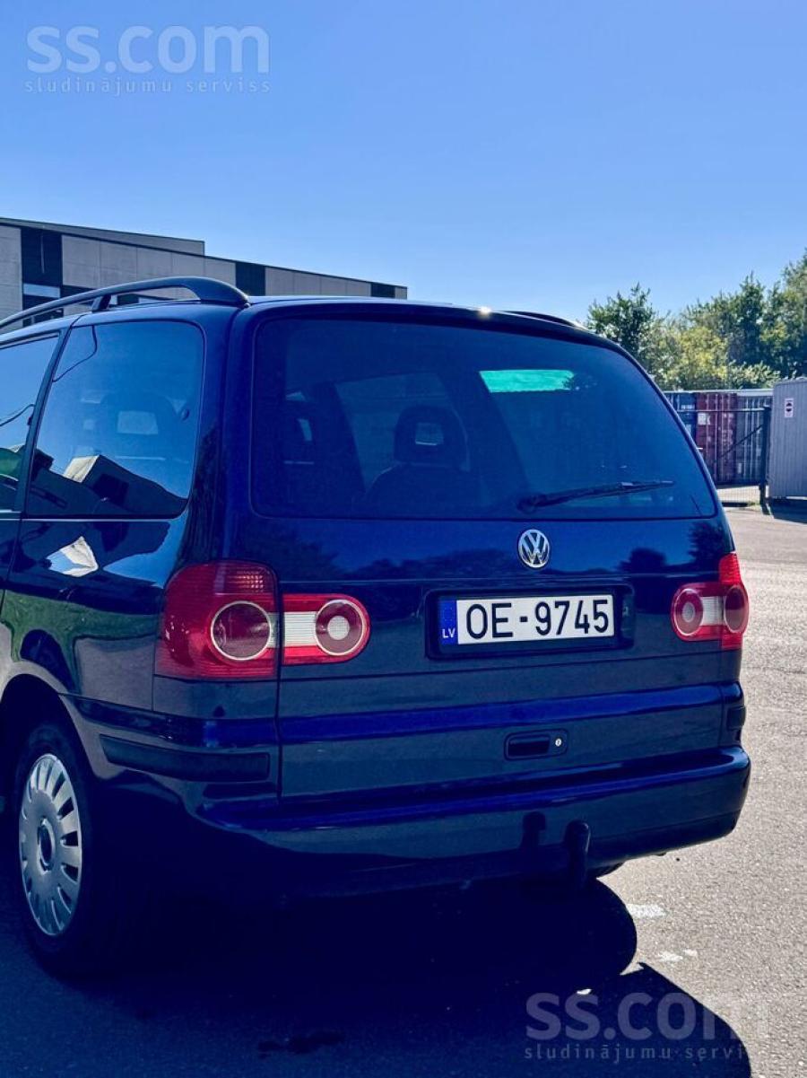 Zils Volkswagen Sharan 2006 Rīga, ar dzinēja tilpumu 2.00 L un nobraukumu 300 tūkst. km par 3600 €, foto 10 vietnē AUTOMOTO.COM.LV