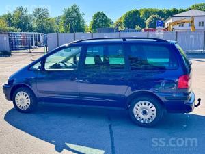 Zils Volkswagen Sharan 2006 Rīga, ar dzinēja tilpumu 2.00 L un nobraukumu 300 tūkst. km par 3600 €, foto 11 vietnē AUTOMOTO.COM.LV