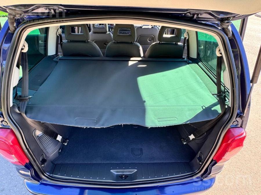 Zils Volkswagen Sharan 2006 Rīga, ar dzinēja tilpumu 2.00 L un nobraukumu 300 tūkst. km par 3600 €, foto 27 vietnē AUTOMOTO.COM.LV