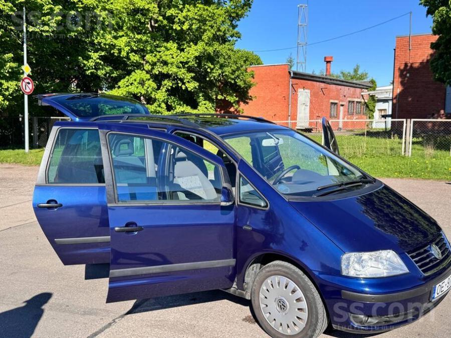Zils Volkswagen Sharan 2006 Rīga, ar dzinēja tilpumu 2.00 L un nobraukumu 300 tūkst. km par 3600 €, foto 29 vietnē AUTOMOTO.COM.LV