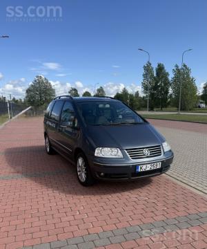 Zils Volkswagen Sharan 2006 Ventspils, ar dzinēja tilpumu 1.90 L un nobraukumu 373 tūkst. km par 1650 €, foto 3 vietnē AUTOMOTO.COM.LV