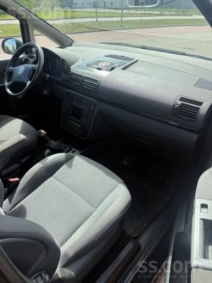 Zils Volkswagen Sharan 2006 Ventspils, ar dzinēja tilpumu 1.90 L un nobraukumu 373 tūkst. km par 1650 €, foto 8 vietnē AUTOMOTO.COM.LV