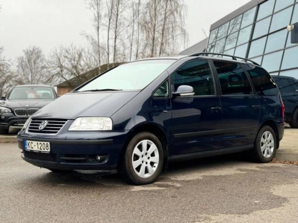 Blue Volkswagen Sharan 2006 in Riga, with an engine capacity of 2.00 L and mileage of 306 thousand km for 2499 €, photo 2 on AUTOMOTO.COM.LV