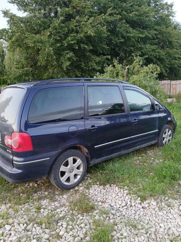 Zils Volkswagen Sharan 2006 Ogre, ar dzinēja tilpumu 1.90 L un nobraukumu 322 tūkst. km par 1350 €, foto 6 vietnē AUTOMOTO.COM.LV