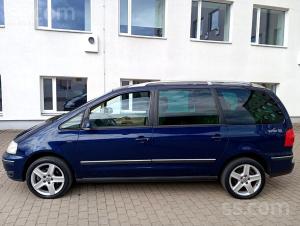 Blue Volkswagen Sharan 2007 in Balvi, with an engine capacity of 2.00 L and mileage of 281 thousand km for 3499 €, photo 2 on AUTOMOTO.COM.LV