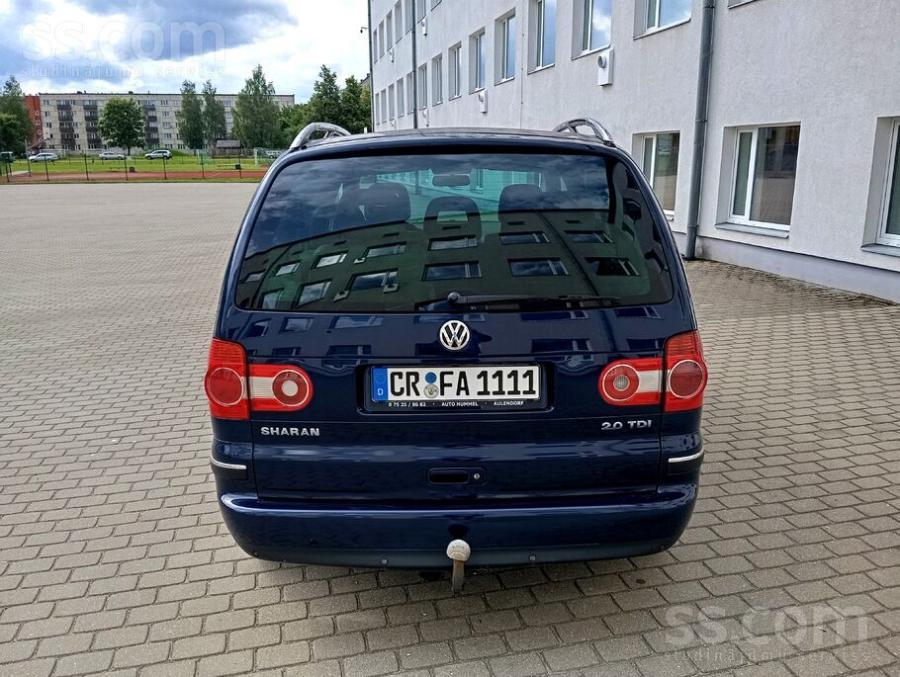 Blue Volkswagen Sharan 2007 in Balvi, with an engine capacity of 2.00 L and mileage of 281 thousand km for 3499 €, photo 7 on AUTOMOTO.COM.LV