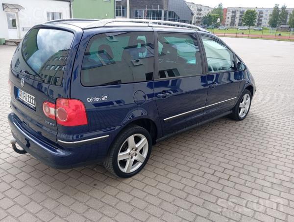 Blue Volkswagen Sharan 2007 in Balvi, with an engine capacity of 2.00 L and mileage of 281 thousand km for 3499 €, photo 8 on AUTOMOTO.COM.LV