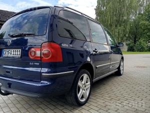 Blue Volkswagen Sharan 2007 in Balvi, with an engine capacity of 2.00 L and mileage of 281 thousand km for 3499 €, photo 17 on AUTOMOTO.COM.LV