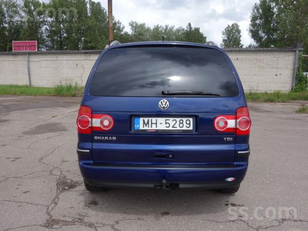 Zils Volkswagen Sharan 2007 Rīga, ar dzinēja tilpumu 1.90 L un nobraukumu 0 tūkst. km par 2950 €, foto 4 vietnē AUTOMOTO.COM.LV