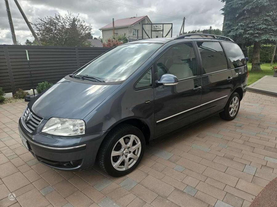 Zils Volkswagen Sharan 2007 Klaipėda, ar dzinēja tilpumu 1.97 L un nobraukumu 351 tūkst. km par 2950 €, foto 6 vietnē AUTOMOTO.COM.LV