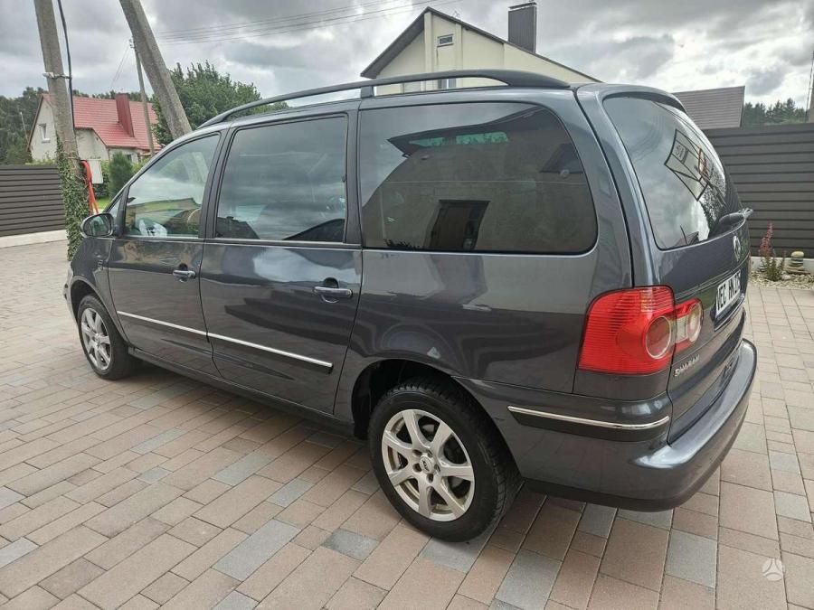 Zils Volkswagen Sharan 2007 Klaipėda, ar dzinēja tilpumu 1.97 L un nobraukumu 351 tūkst. km par 2950 €, foto 8 vietnē AUTOMOTO.COM.LV