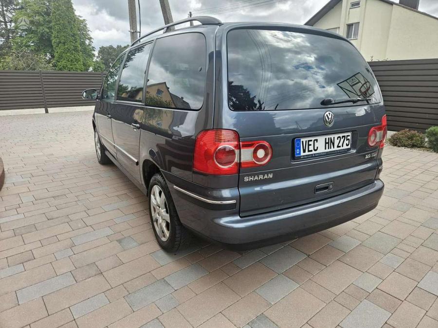 Zils Volkswagen Sharan 2007 Klaipėda, ar dzinēja tilpumu 1.97 L un nobraukumu 351 tūkst. km par 2950 €, foto 9 vietnē AUTOMOTO.COM.LV