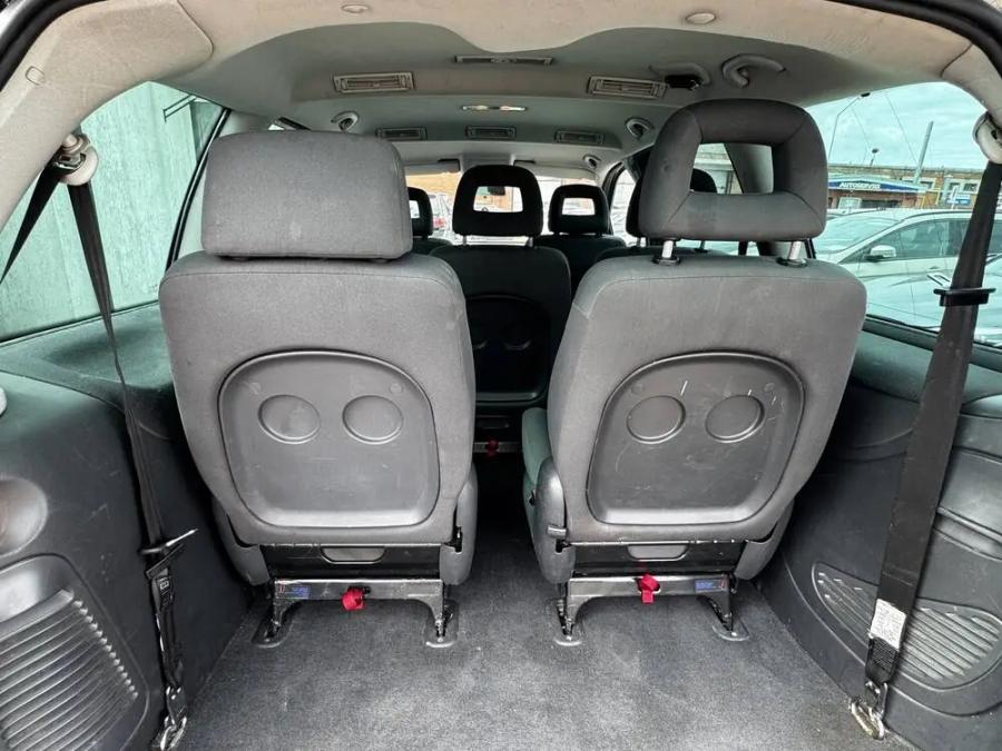 Blue Volkswagen Sharan 2007 in Daugavpils, with an engine capacity of 2.00 L and mileage of 0 thousand km for 4100 €, photo 13 on AUTOMOTO.COM.LV