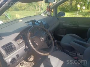 Blue Volkswagen Sharan 2007 in Liepaja, with an engine capacity of 2.00 L and mileage of 290 thousand km for 2000 €, photo 8 on AUTOMOTO.COM.LV