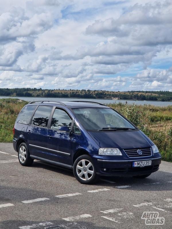 Zils Volkswagen Sharan 2008 Klaipėda, ar dzinēja tilpumu 2.00 L un nobraukumu 370 tūkst. km par 3000 €, foto 1 vietnē AUTOMOTO.COM.LV
