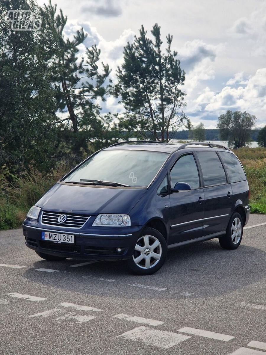 Blue Volkswagen Sharan 2008 in Klaipeda, with an engine capacity of 2.00 L and mileage of 370 thousand km for 3000 €, photo 3 on AUTOMOTO.COM.LV