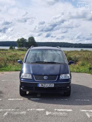 Blue Volkswagen Sharan 2008 in Klaipeda, with an engine capacity of 2.00 L and mileage of 370 thousand km for 3000 €, photo 4 on AUTOMOTO.COM.LV