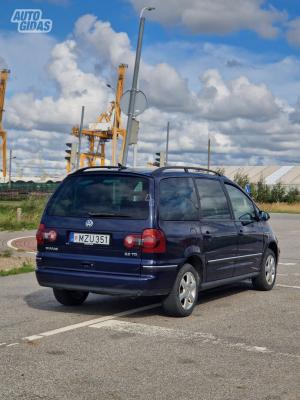 Blue Volkswagen Sharan 2008 in Klaipeda, with an engine capacity of 2.00 L and mileage of 370 thousand km for 3000 €, photo 6 on AUTOMOTO.COM.LV