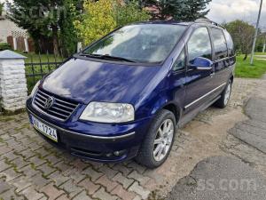 Blue Volkswagen Sharan 2008 in Talsi, with an engine capacity of 2.00 L and mileage of 286 thousand km for 3199 €, photo 3 on AUTOMOTO.COM.LV