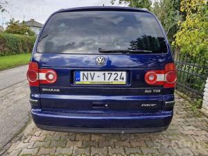 Blue Volkswagen Sharan 2008 in Talsi, with an engine capacity of 2.00 L and mileage of 286 thousand km for 3199 €, photo 6 on AUTOMOTO.COM.LV