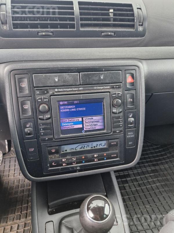 Volkswagen Sharan 2008 Talsi vietnÄ Zils Volkswagen Sharan 2008 Talsi, ar dzinÄja tilpumu 2.00 L un nobraukumu 286 tÅ«kst. km par 3199 ā¬, foto 10 vietnÄ AUTOMOTO.COM.LV