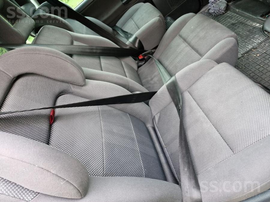 Blue Volkswagen Sharan 2008 in Talsi, with an engine capacity of 2.00 L and mileage of 286 thousand km for 3199 €, photo 14 on AUTOMOTO.COM.LV