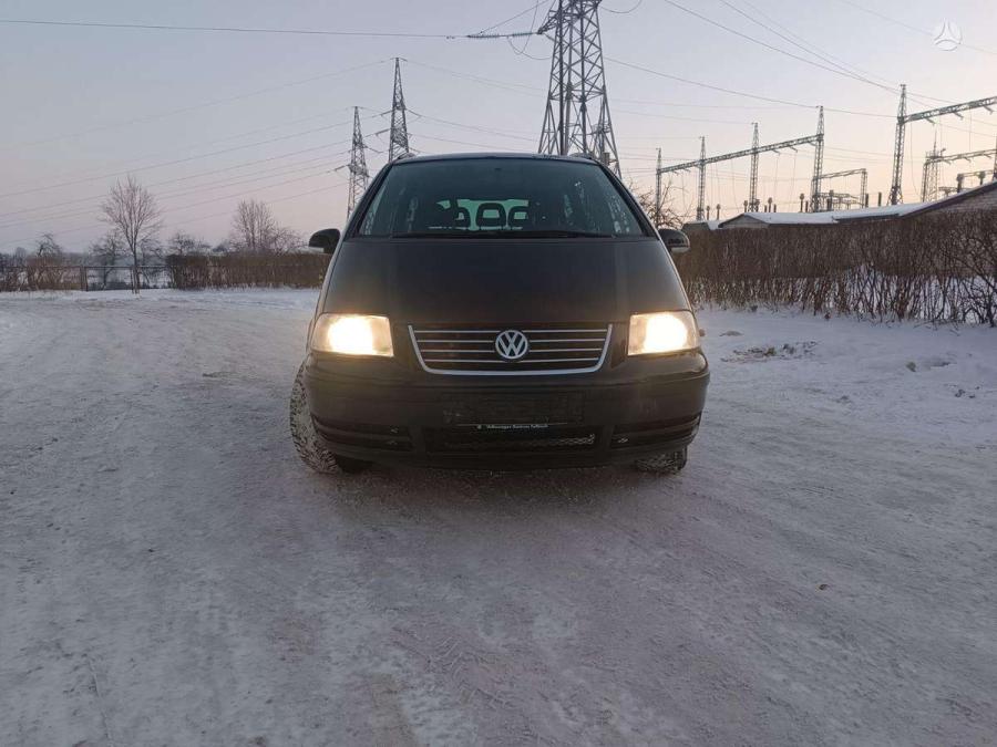 Zils Volkswagen Sharan 2009 Kelmė, ar dzinēja tilpumu 1.97 L un nobraukumu 209 tūkst. km par 4450 €, foto 2 vietnē AUTOMOTO.COM.LV