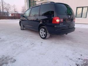 Zils Volkswagen Sharan 2009 Kelmė, ar dzinēja tilpumu 1.97 L un nobraukumu 209 tūkst. km par 4450 €, foto 7 vietnē AUTOMOTO.COM.LV