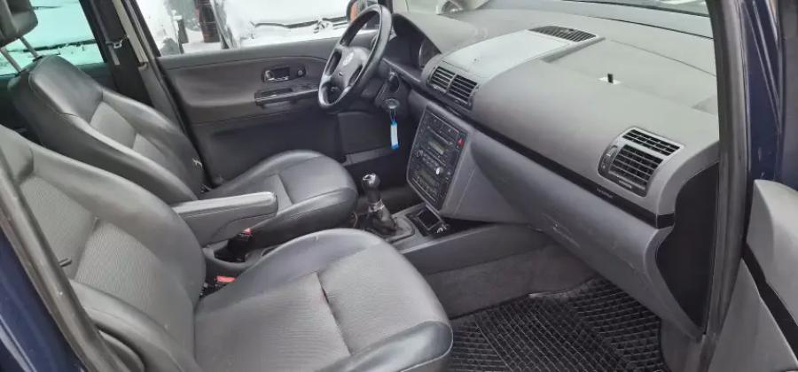Zils Volkswagen Sharan 2009 Valmiera, ar dzinēja tilpumu 2.00 L un nobraukumu 332 tūkst. km par 2650 €, foto 10 vietnē AUTOMOTO.COM.LV