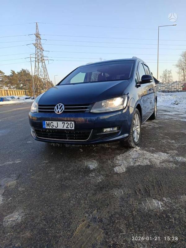 Blue Volkswagen Sharan 2010 in Vilnius, with an engine capacity of 1.97 L and mileage of 317 thousand km for 7200 €, photo 2 on AUTOMOTO.COM.LV