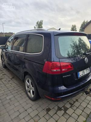 Zils Volkswagen Sharan 2010 Viļņa, ar dzinēja tilpumu 2.00 L un nobraukumu 261 tūkst. km par 7200 €, foto  vietnē AUTOMOTO.COM.LV