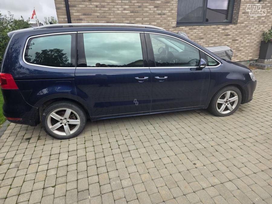 Zils Volkswagen Sharan 2010 Viļņa, ar dzinēja tilpumu 2.00 L un nobraukumu 261 tūkst. km par 7200 €, foto 3 vietnē AUTOMOTO.COM.LV