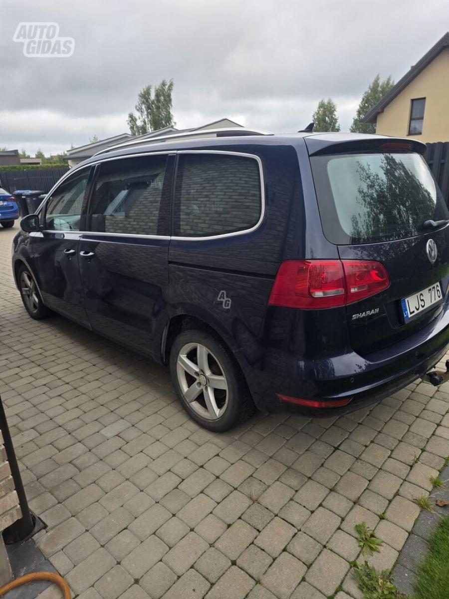 Zils Volkswagen Sharan 2010 Viļņa, ar dzinēja tilpumu 2.00 L un nobraukumu 261 tūkst. km par 7200 €, foto 4 vietnē AUTOMOTO.COM.LV