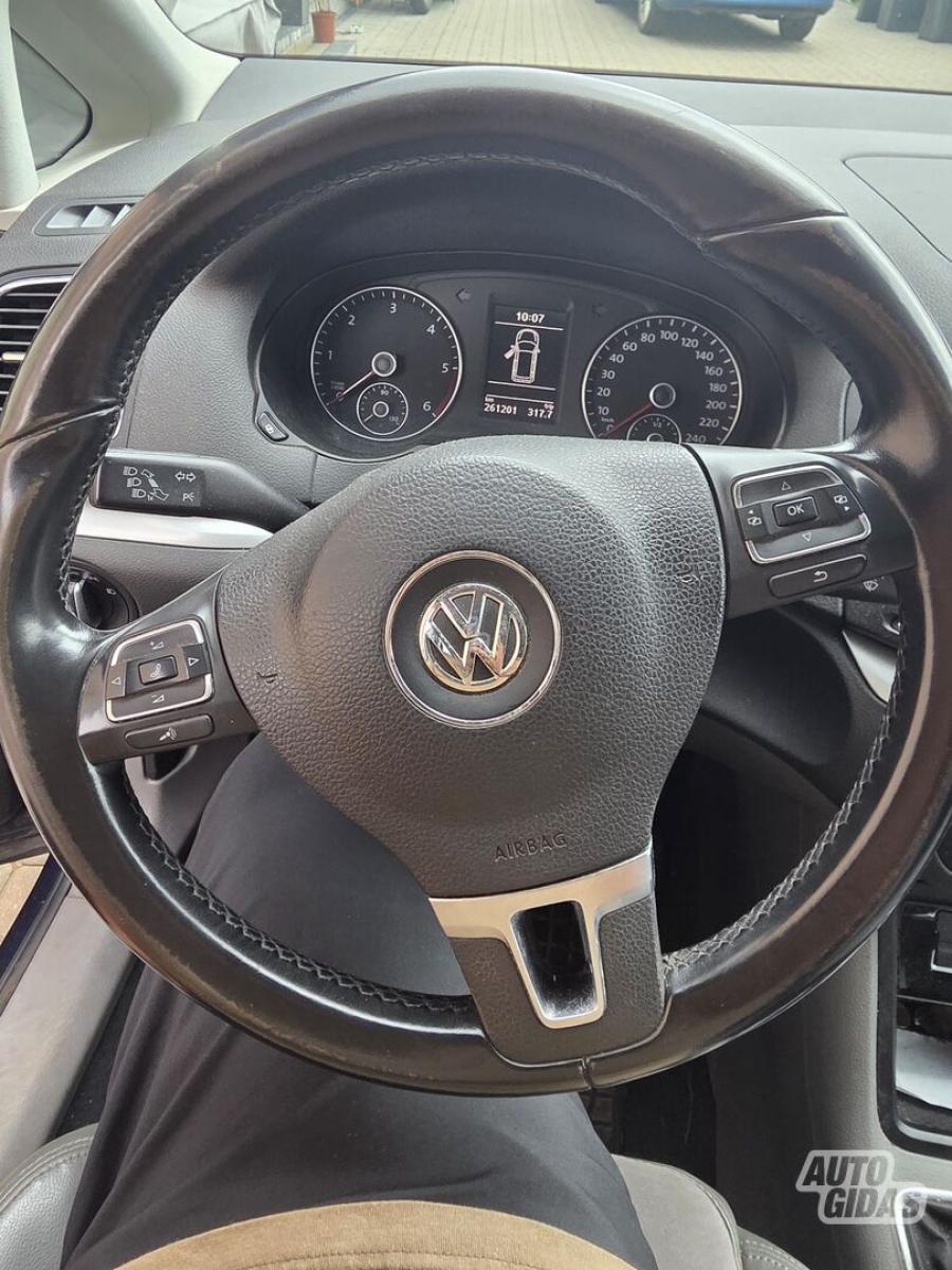 Zils Volkswagen Sharan 2010 Viļņa, ar dzinēja tilpumu 2.00 L un nobraukumu 261 tūkst. km par 7200 €, foto 8 vietnē AUTOMOTO.COM.LV