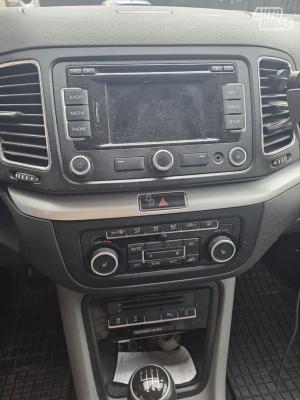 Zils Volkswagen Sharan 2010 Viļņa, ar dzinēja tilpumu 2.00 L un nobraukumu 261 tūkst. km par 7200 €, foto 10 vietnē AUTOMOTO.COM.LV