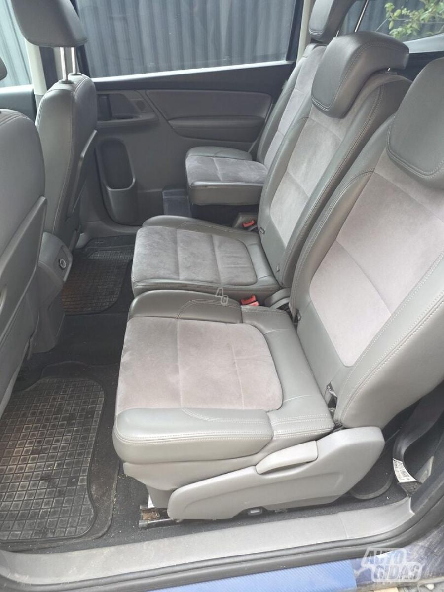 Zils Volkswagen Sharan 2010 Viļņa, ar dzinēja tilpumu 2.00 L un nobraukumu 261 tūkst. km par 7200 €, foto 14 vietnē AUTOMOTO.COM.LV