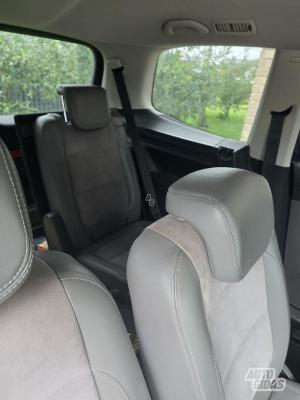 Zils Volkswagen Sharan 2010 Viļņa, ar dzinēja tilpumu 2.00 L un nobraukumu 261 tūkst. km par 7200 €, foto 16 vietnē AUTOMOTO.COM.LV