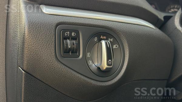 Volkswagen Sharan 2010 Daugavpils vietnē Zils Volkswagen Sharan 2010 Daugavpils, ar dzinēja tilpumu 2.00 L un nobraukumu 259 tūkst. km par 4550 €, foto 6 vietnē AUTOMOTO.COM.LV
