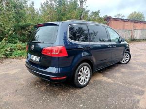 Blue Volkswagen Sharan 2010 in Riga, with an engine capacity of 2.00 L and mileage of 260 thousand km for 5500 €, photo 5 on AUTOMOTO.COM.LV