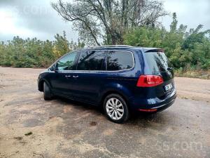 Blue Volkswagen Sharan 2010 in Riga, with an engine capacity of 2.00 L and mileage of 260 thousand km for 5500 €, photo 6 on AUTOMOTO.COM.LV