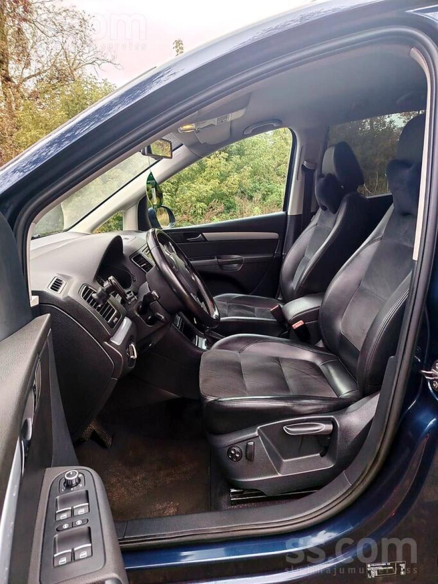 Blue Volkswagen Sharan 2010 in Riga, with an engine capacity of 2.00 L and mileage of 260 thousand km for 5500 €, photo 13 on AUTOMOTO.COM.LV