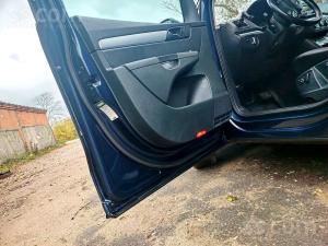 Blue Volkswagen Sharan 2010 in Riga, with an engine capacity of 2.00 L and mileage of 260 thousand km for 5500 €, photo 21 on AUTOMOTO.COM.LV