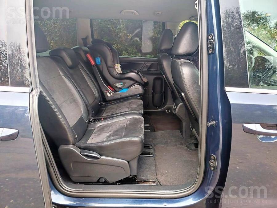 Blue Volkswagen Sharan 2010 in Riga, with an engine capacity of 2.00 L and mileage of 260 thousand km for 5500 €, photo 24 on AUTOMOTO.COM.LV
