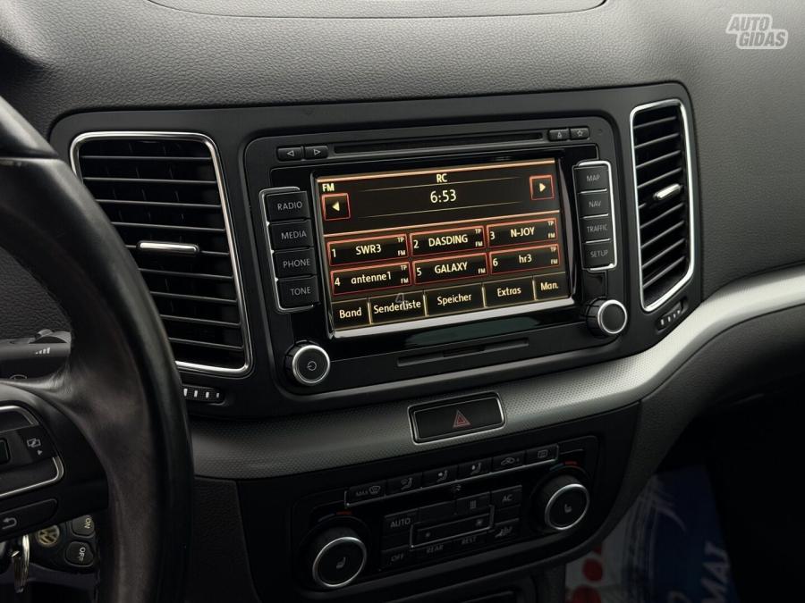 Zils Volkswagen Sharan 2010 Rokiškis, ar dzinēja tilpumu 2.00 L un nobraukumu 161 tūkst. km par 5950 €, foto 31 vietnē AUTOMOTO.COM.LV