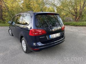 Blue Volkswagen Sharan 2011 in Jurmala, with an engine capacity of 2.00 L and mileage of 242 thousand km for 7500 €, photo 4 on AUTOMOTO.COM.LV
