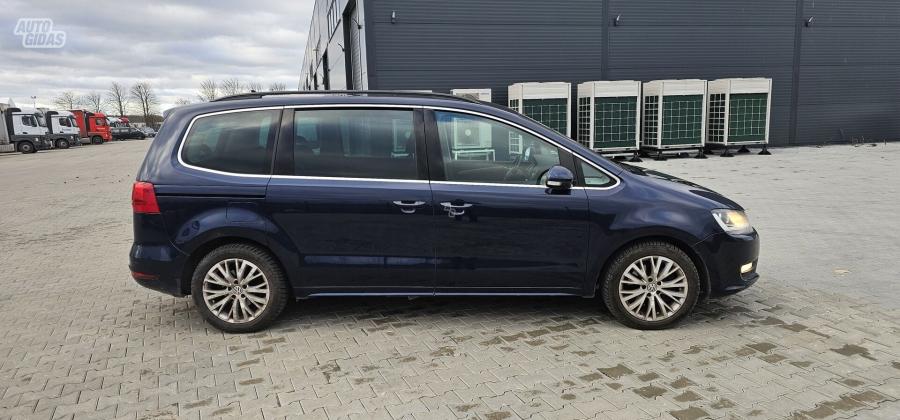 Blue Volkswagen Sharan 2011 in Kaunas, with an engine capacity of 2.00 L and mileage of 270 thousand km for 6650 €, photo 14 on AUTOMOTO.COM.LV