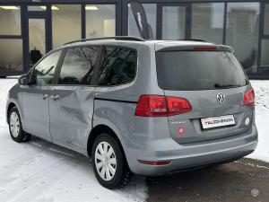 Blue Volkswagen Sharan 2011 in Vilnius, with an engine capacity of 1.97 L and mileage of 278 thousand km for 5900 €, photo 4 on AUTOMOTO.COM.LV