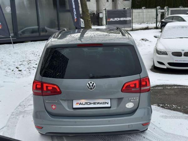 Blue Volkswagen Sharan 2011 in Vilnius, with an engine capacity of 1.97 L and mileage of 278 thousand km for 5900 €, photo 6 on AUTOMOTO.COM.LV