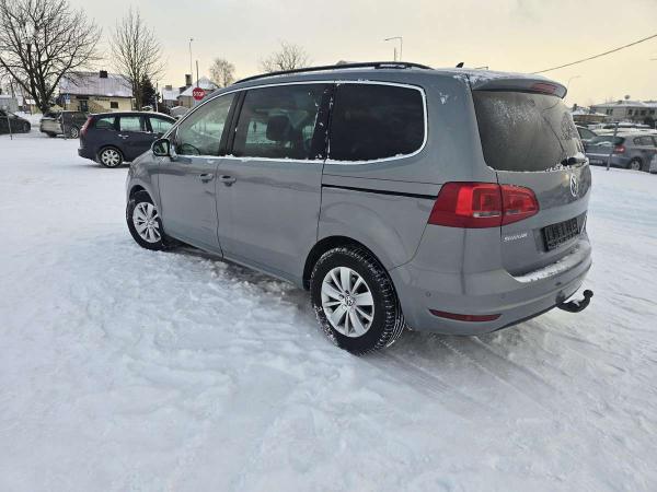 Zils Volkswagen Sharan 2011 Šauļi, ar dzinēja tilpumu 1.97 L un nobraukumu 302 tūkst. km par 5750 €, foto 5 vietnē AUTOMOTO.COM.LV
